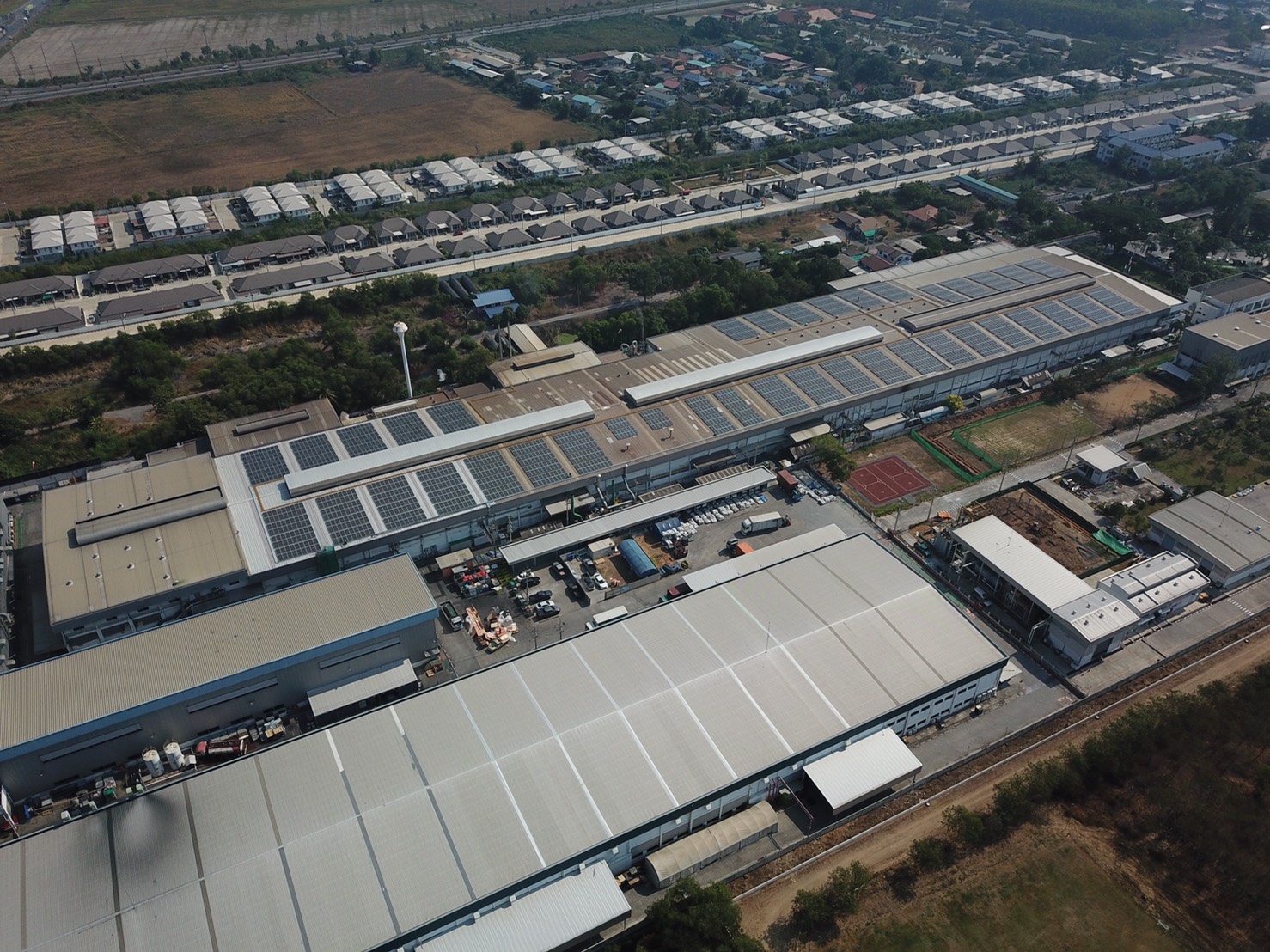 Solar roof Inoue Rubber - Goldbeck Solar GmbH