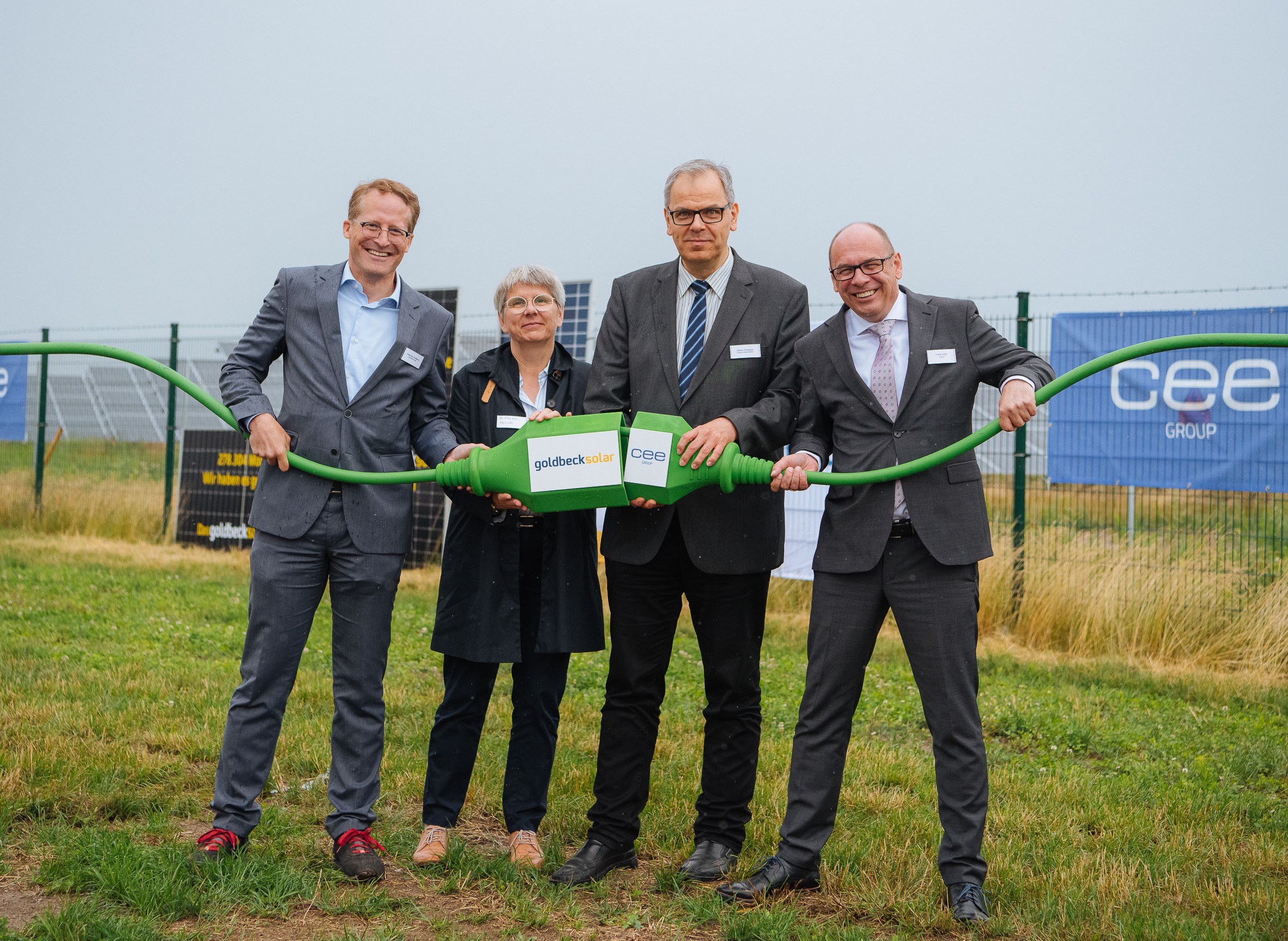 CEE Group und GOLDBECK SOLAR nehmen Solarpark Döllen in Betrieb
