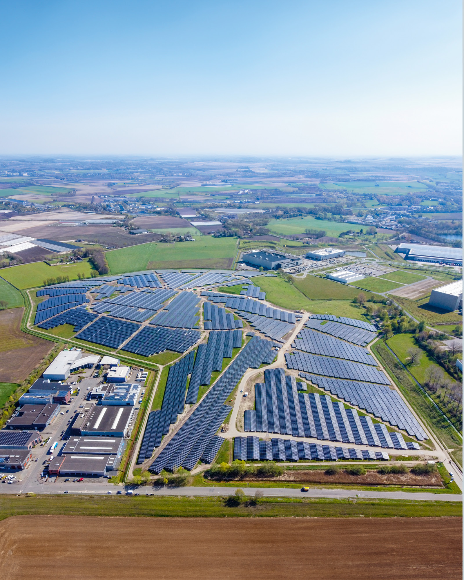 GOLDBECK SOLAR: Photovoltaic systems for commercial & industrial use